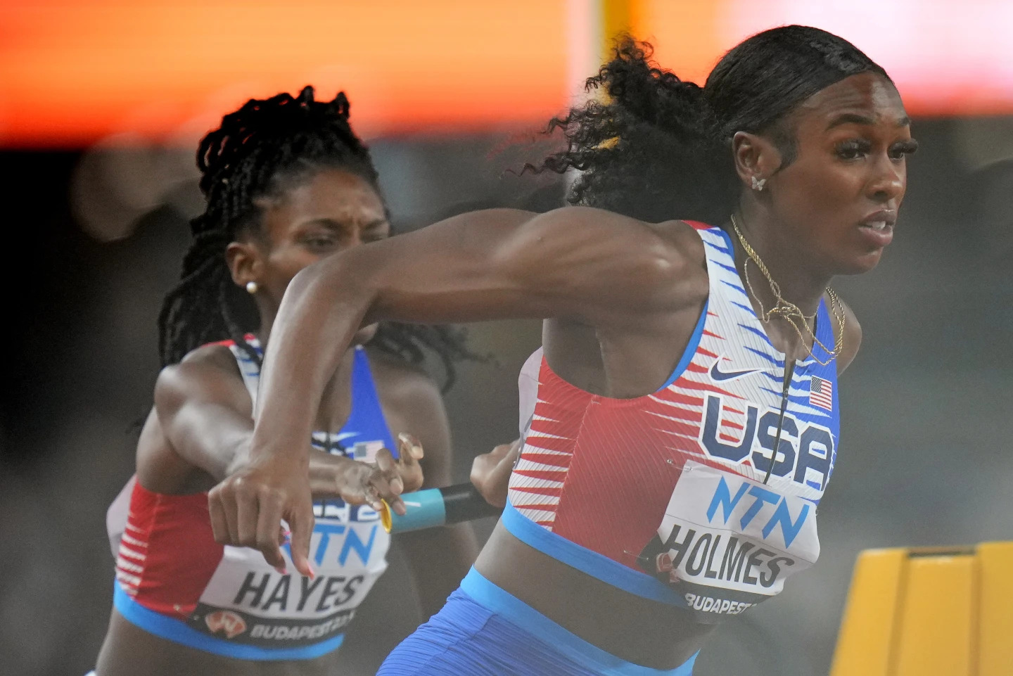 InVastor Blog Why Were The US Women Disqualified From The 4x400 Relay
